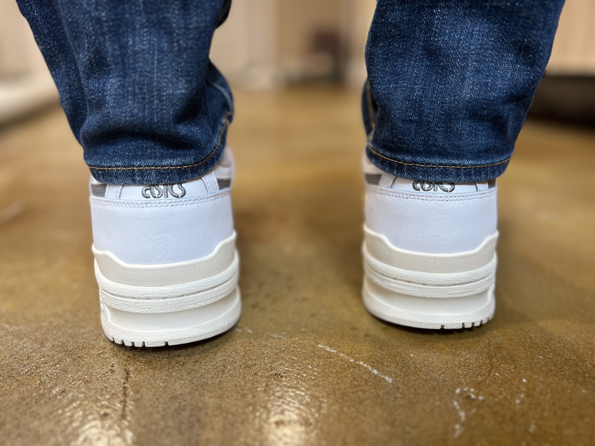 Review of the ASICS EX89