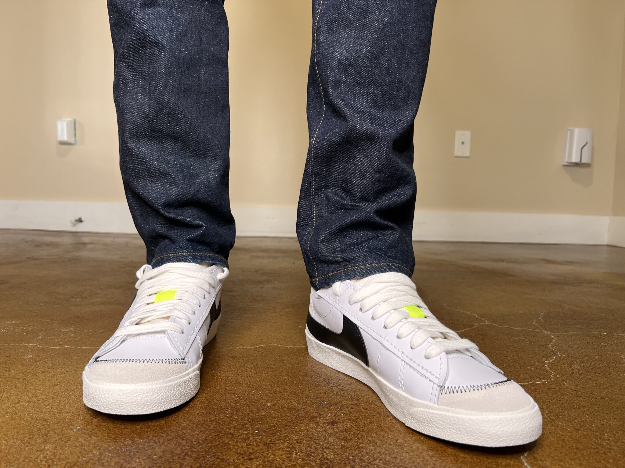 The Nike Blazer Mid and Low 77′ Jumbo on feet review
